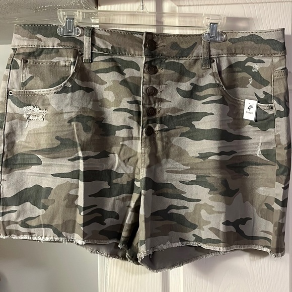 Time and Tru | Shorts | Nwt Time And Tru Shorts | Poshmark